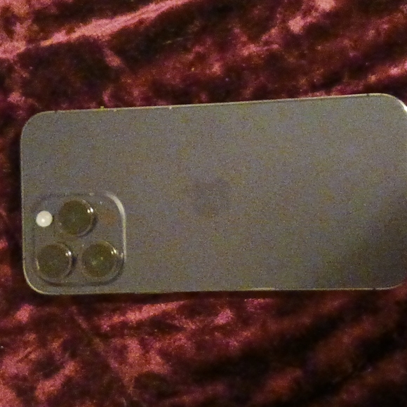 iphone apple | Cell Phones & Accessories | Iphone 4 Pro Max | Poshmark